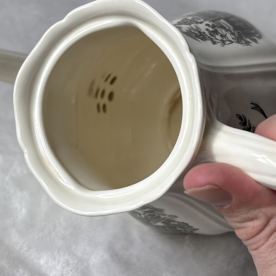 Wedgwood Philadelphia Coffee Pot Independence Hall John Wanamaker ...