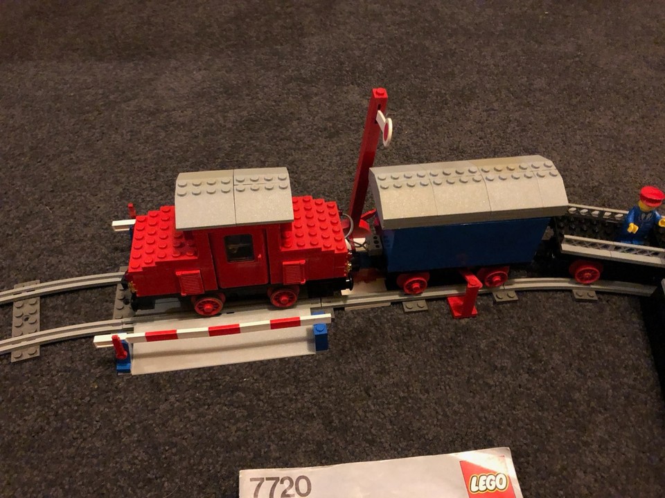 LEGO Trains: Diesel Freight Train Set (7720) 5702010977208 | eBay Australia