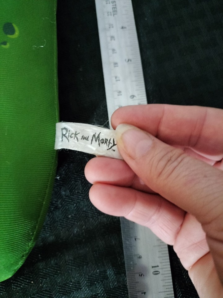 Rick and Morty- Pickle Rick - 10 Inch Plush - Adult Swim Toy Factory ...