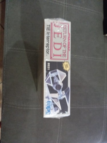 MPC 8931 Star Wars Return of The Jedi Tie Interceptor Snap Model Kit ...