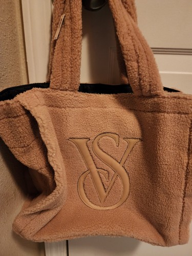 Victorias Secret Bag - VS - Victorias Secret - Bags - Cozy - Travel Bag ...