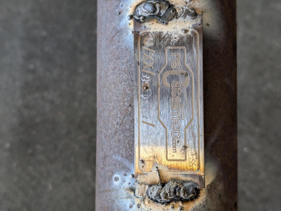 Re-Certified OEM Catalytic Converter For Enclave 85513036 Recertified ...