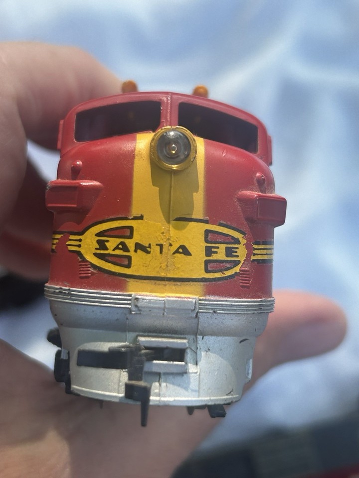 HO Train Parts Lot Engines And Cars | eBay