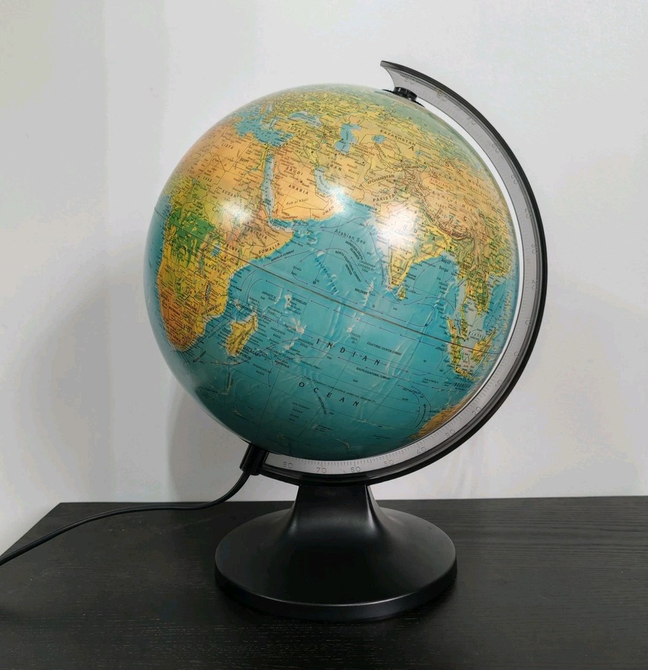 Scan-Globe A/S Denmark 25cm Illuminated World Map 240v Wired Plastic ...