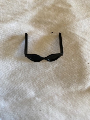 Reproduction Barbie Cat Eye Sunglasses Black | eBay
