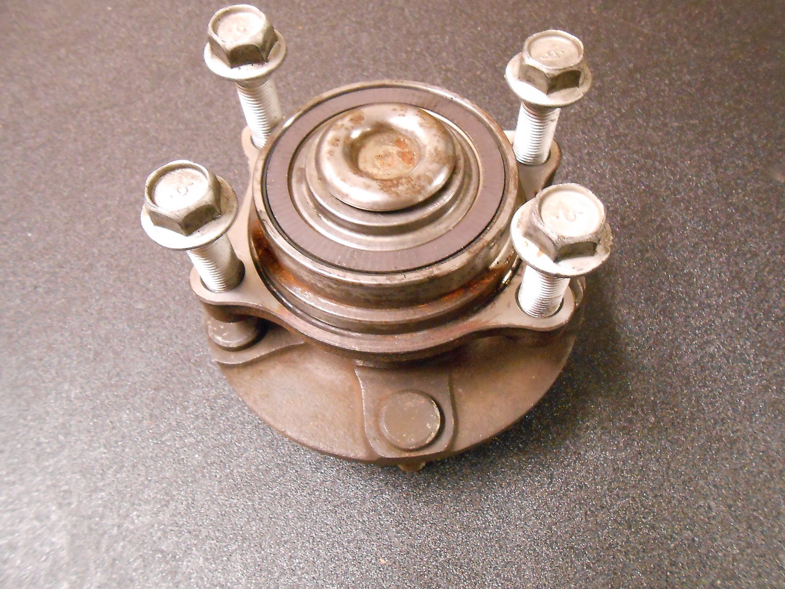 *SD+* 2005-07 Infinity G35 coupe RIGHT FRONT WHEEL HUB passenger ...