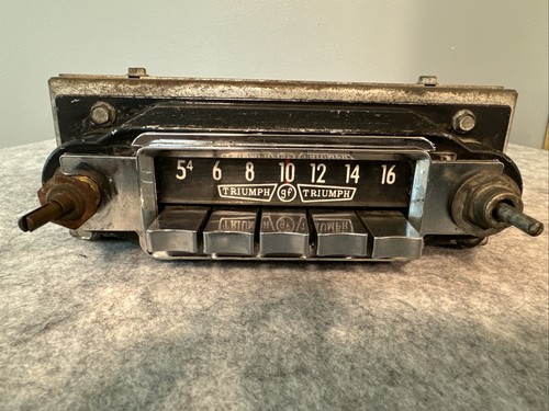 Triumph TR4A TR250 TR6 TR4 Late 60's Early 70's Original AM Radio | OE ...