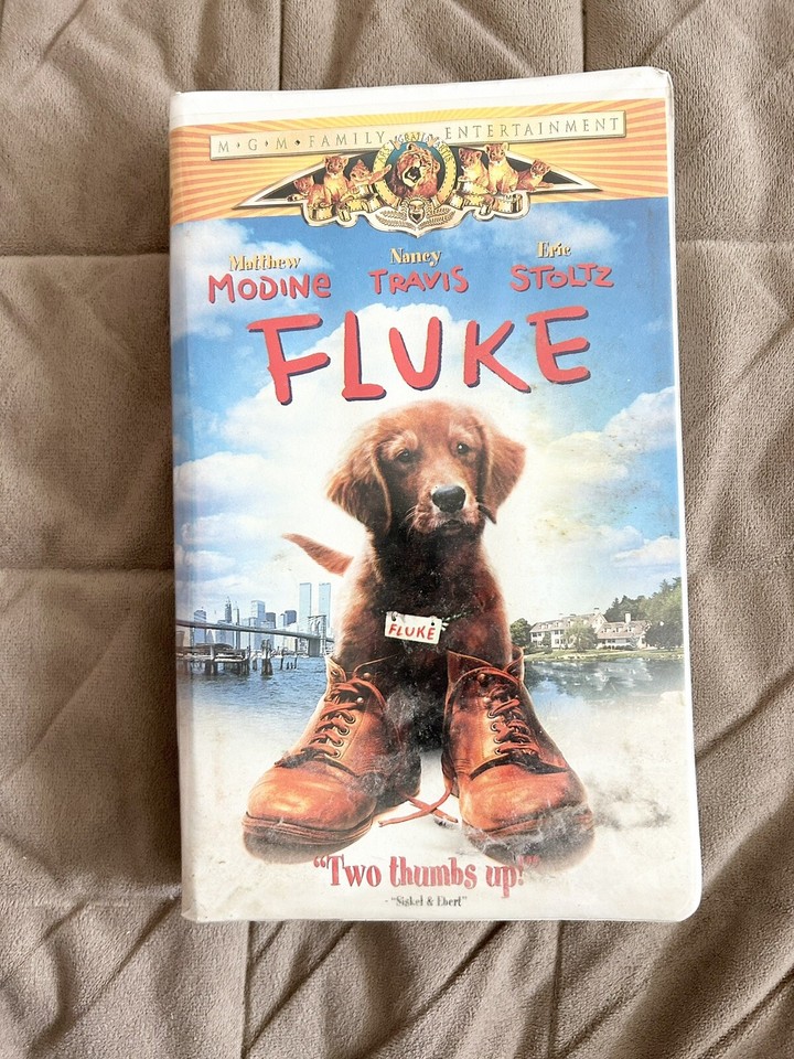 🐶 Fluke VHS 1996 Clamshell Family Entertainment Matthew Modine W1 ...