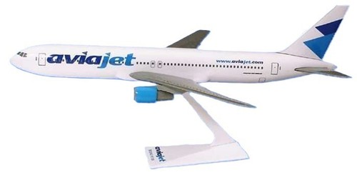 Flight Miniatures Aviajet Boeing 767-300ER Desk Top Display 1/200 Model ...