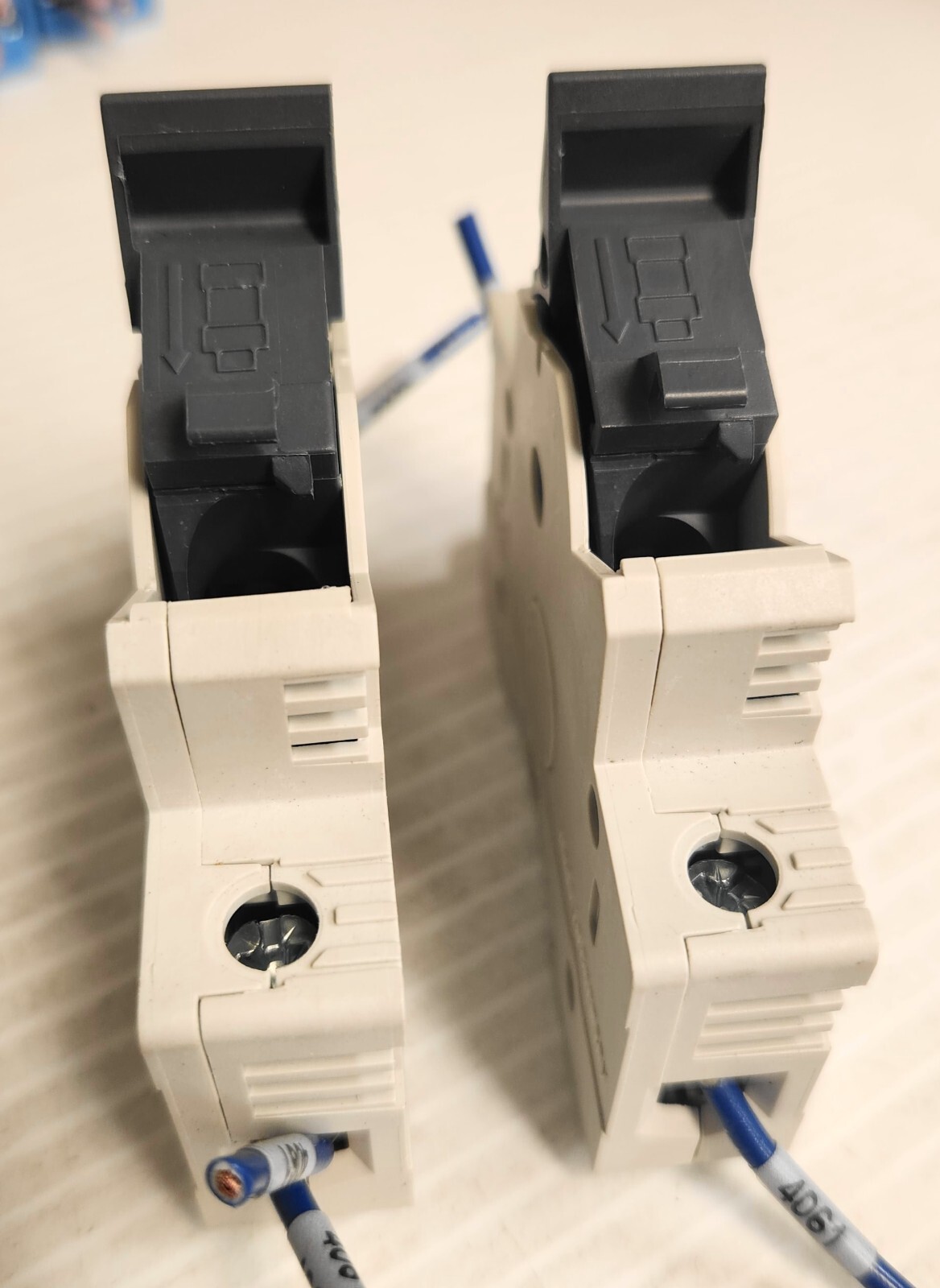 Allen-Bradley 1492-FB1C30 Fuse Holder 30A 1P Class CC Type Fuses (Lot ...