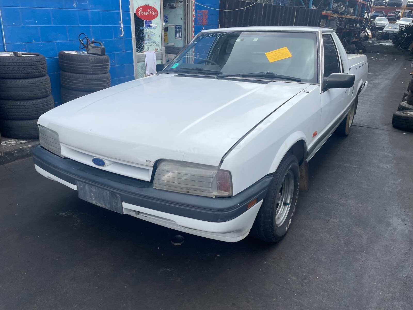 WRECKING FORD XG FALCON UTE | eBay Australia