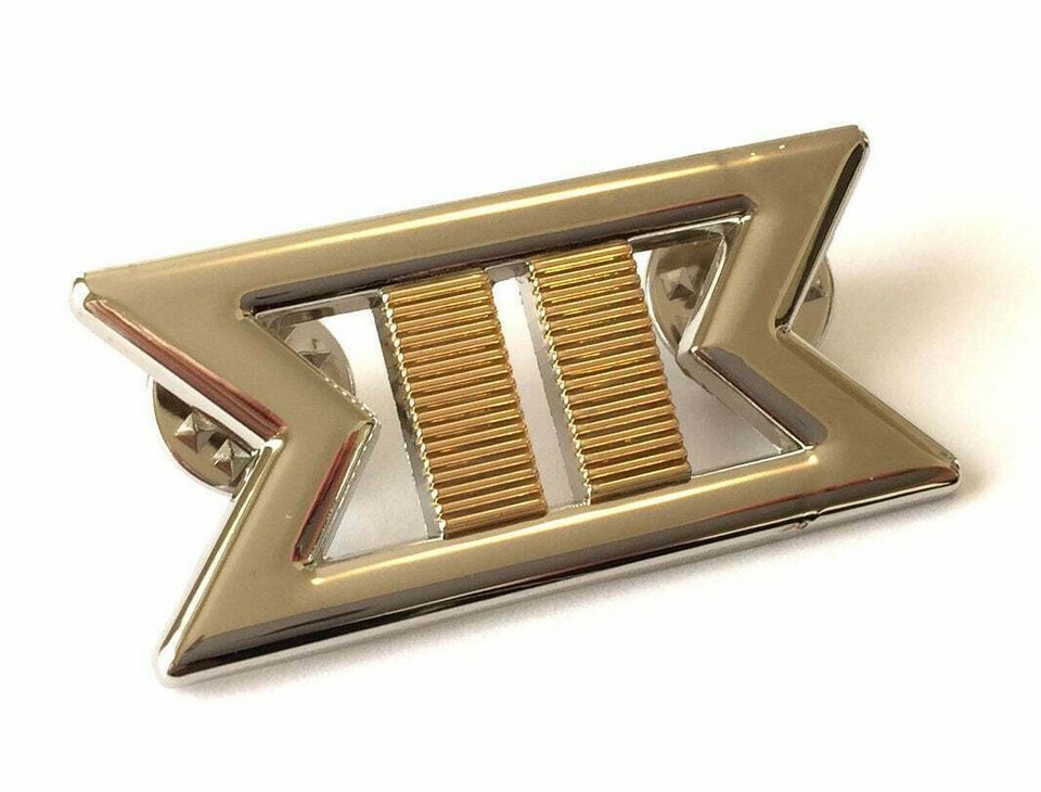 Deluxe Star Trek Movies Line Officer Uniform Rank Insignia Pin-Your ...