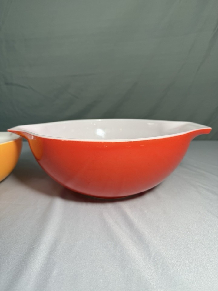 Pyrex Vintage Nesting Mixing Bowls Set of 2 Cinderella 'Friendship ...