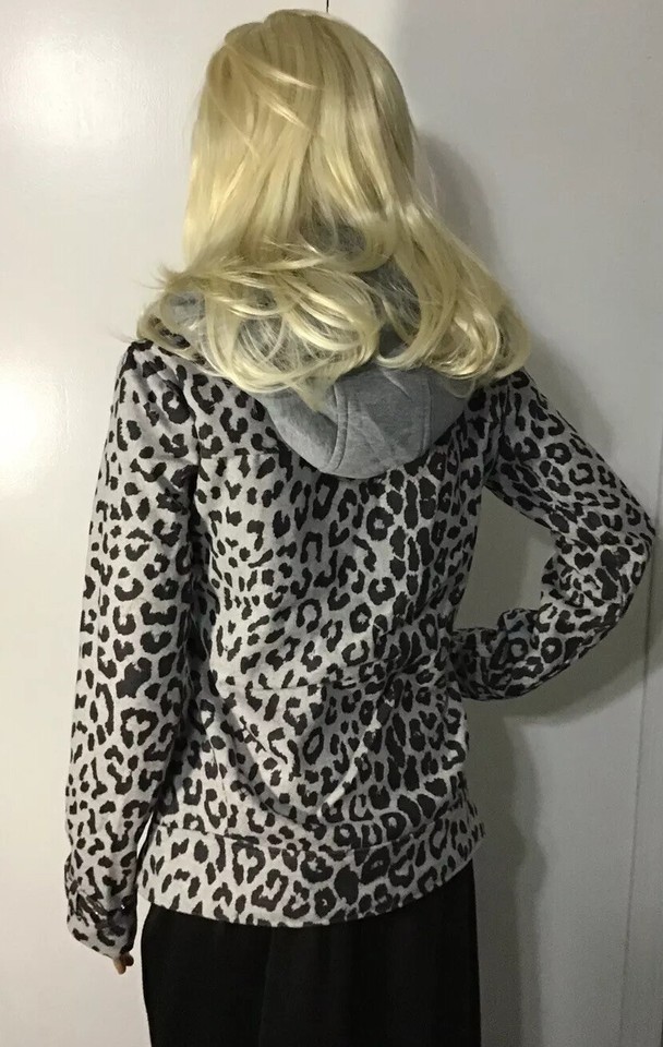 Yoki Women’s Leopard Print Short Jacket Size Small Brand New With Tags ...
