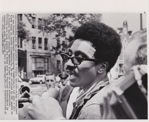 1967 Press Photo FBI Agents Arrest Civil Rights Leader H. Rap Brown in ...