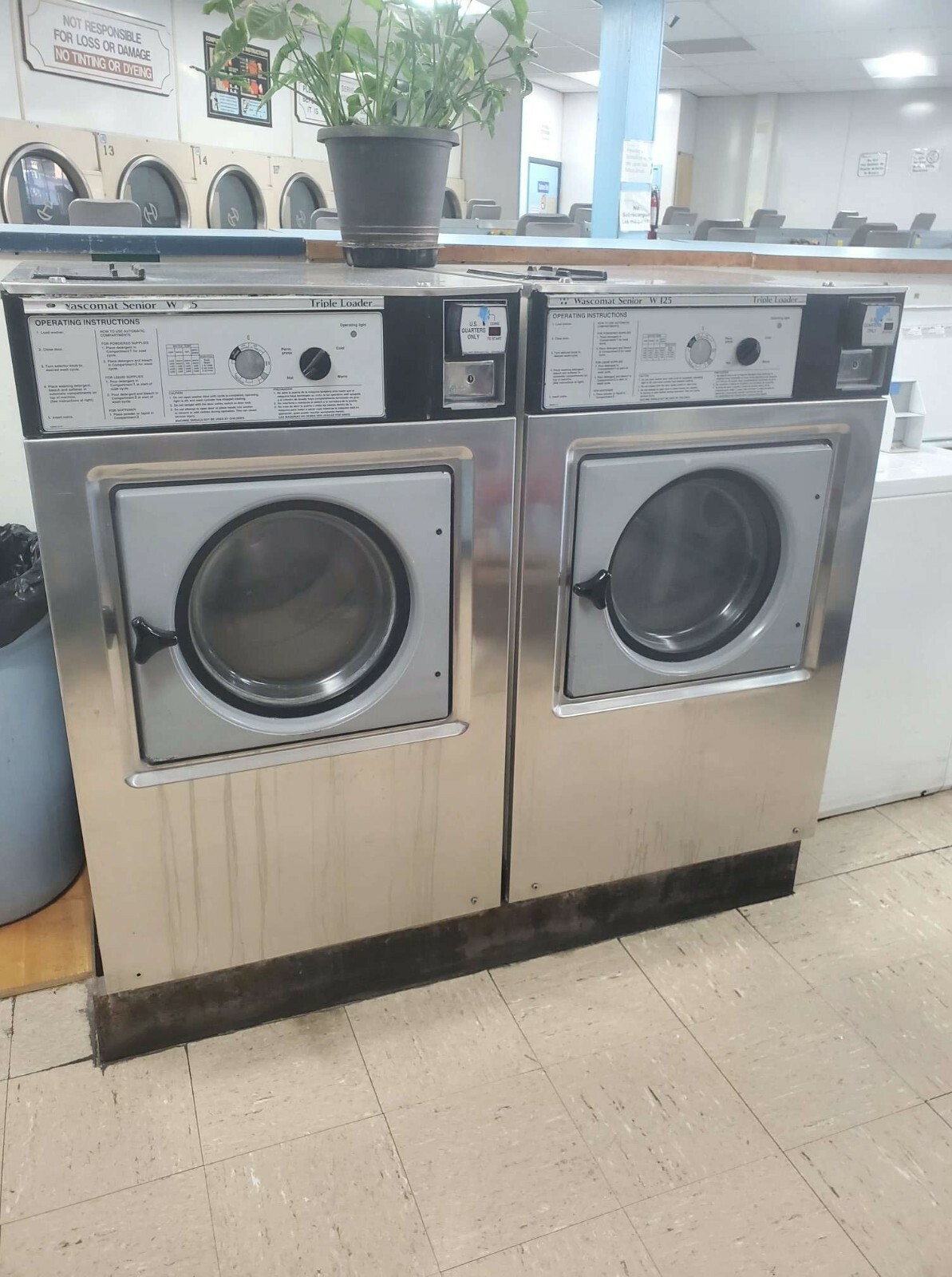 WASCOMAT Electrolux FRONT LOAD WASHER COIN OP 20LB 208-240V M/N W620CC ...