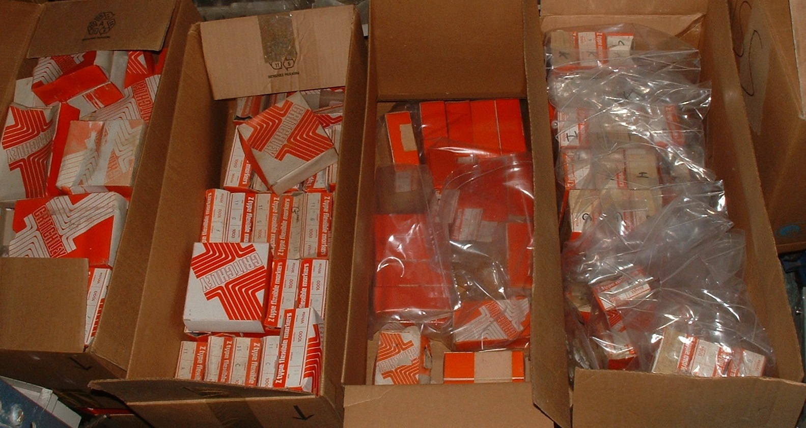 Very large quantity of Critchley Z cable markers z9 z11 z13 z15 z18 ...