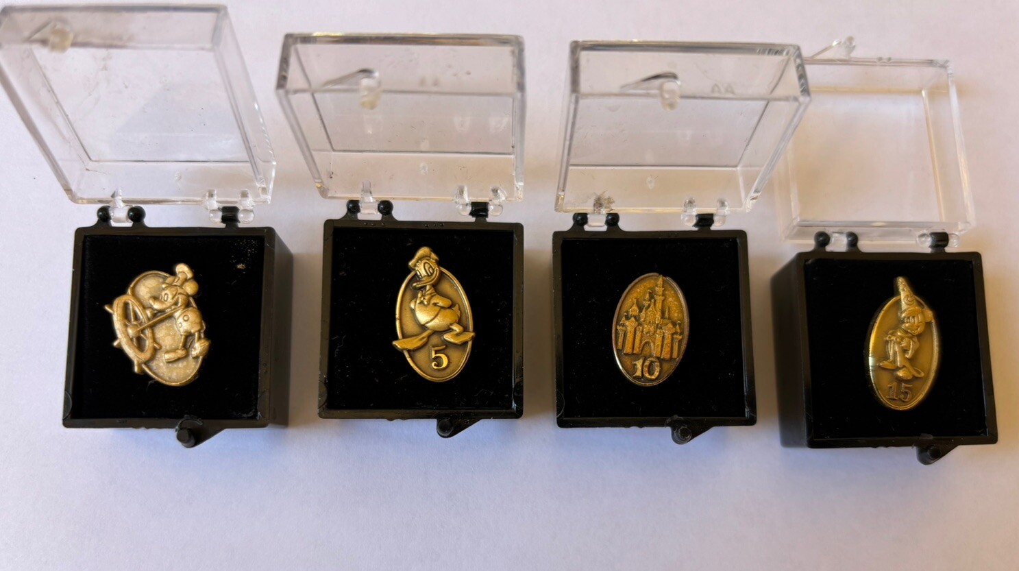 Lot of 8 Disneyland Cast Member Service Pins in original boxes - 1 To ...