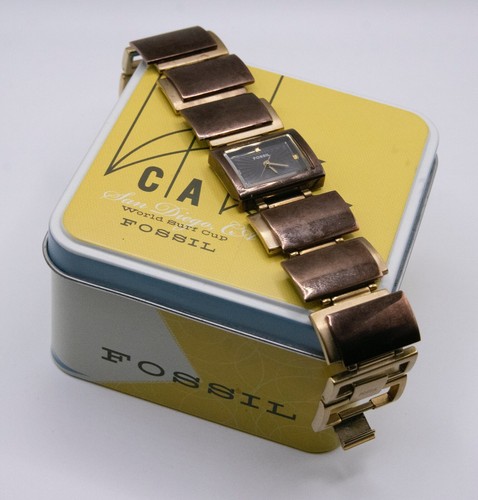 Classic Fossil Women's gold tone Rectangle Link Watch | eBay
