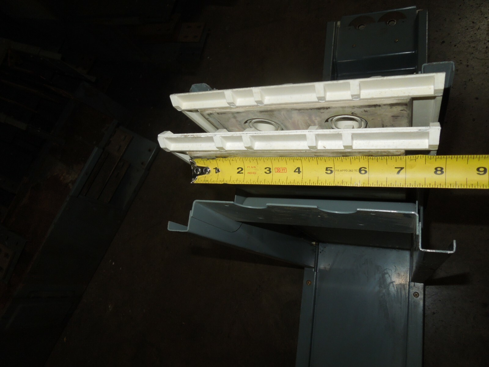 Westinghouse Pow-R-Way 1600A 3Ph 3W Ground Aluminum Busway Feeder ...