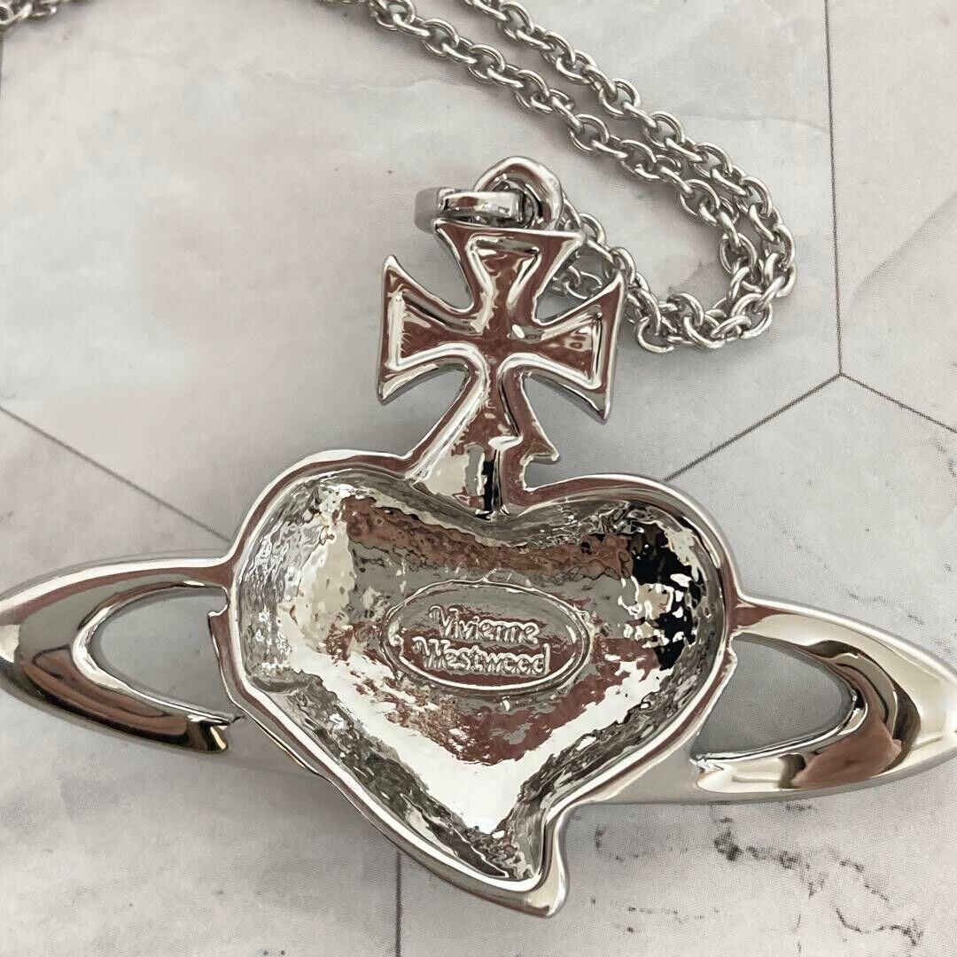 Vivienne Westwood Diamante Black Heart Orb Necklace Pendant Vivienne Westwood Diamante Black Heart Orb Necklace Pendant
