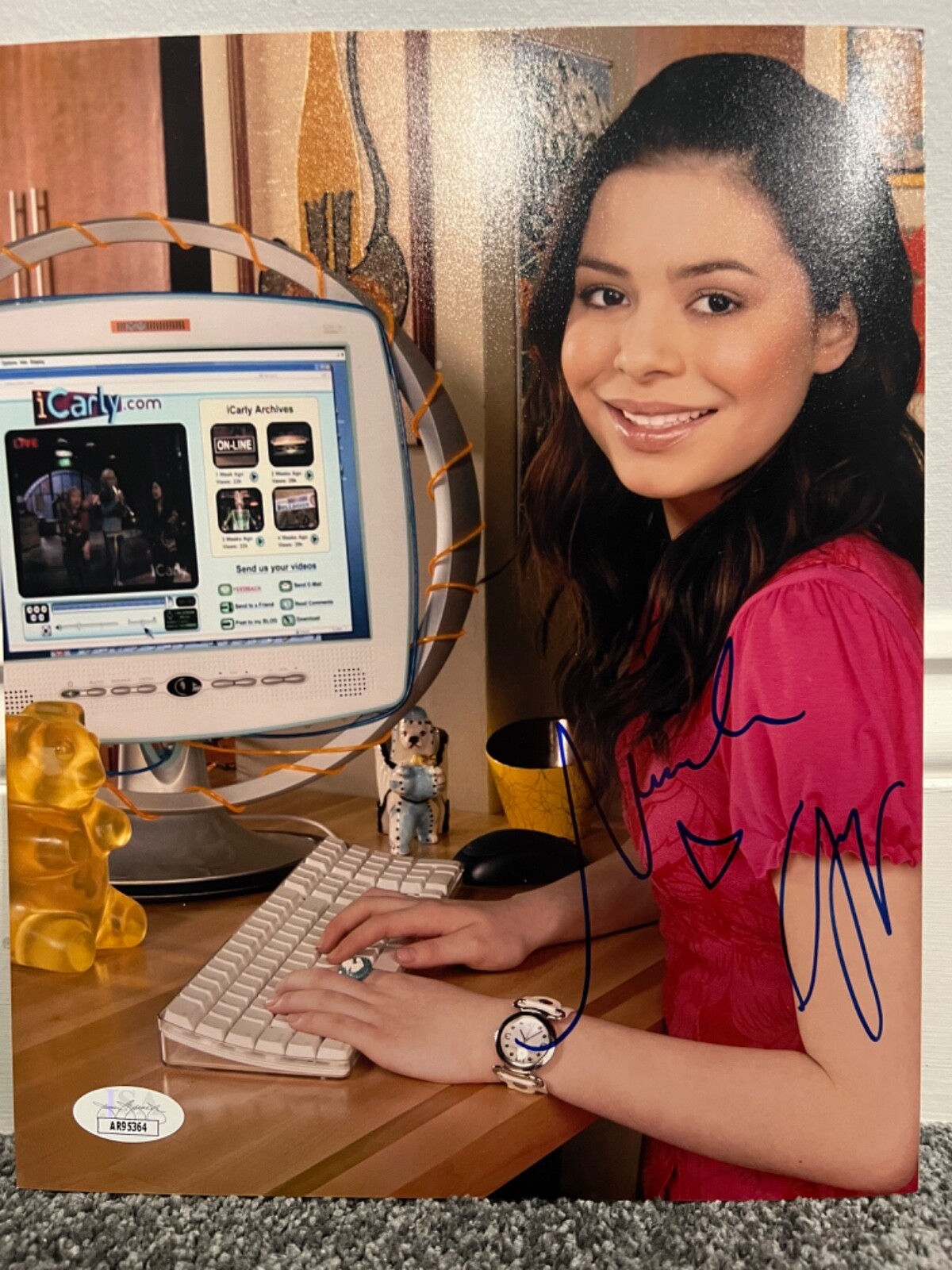 Miranda Cosgrove signed 8x10 JSA COA Icarly Nickelodeon Disney School ...