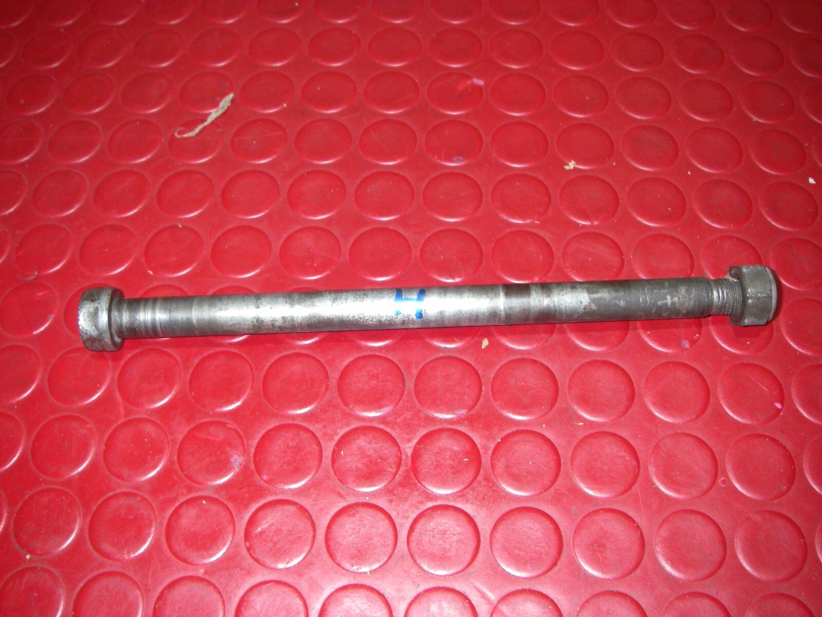 Dado Ruota Posteriore Asse Posteriore Vite Bullone YAMAHA SR 125 | eBay