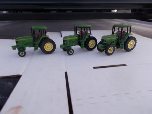 Lot of 3 Variants Ertl John Deere Model 7800 Tractors 2WD FWA Duals 1/ ...