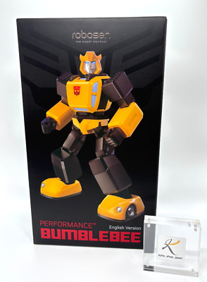 Transformers Bumblebee performance Robosen Auto-Convert Robot English ...