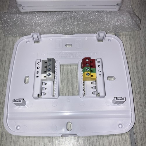 PRO1 (T701) Digital Non-Programmable Thermostat Heat/Cool White, New In ...