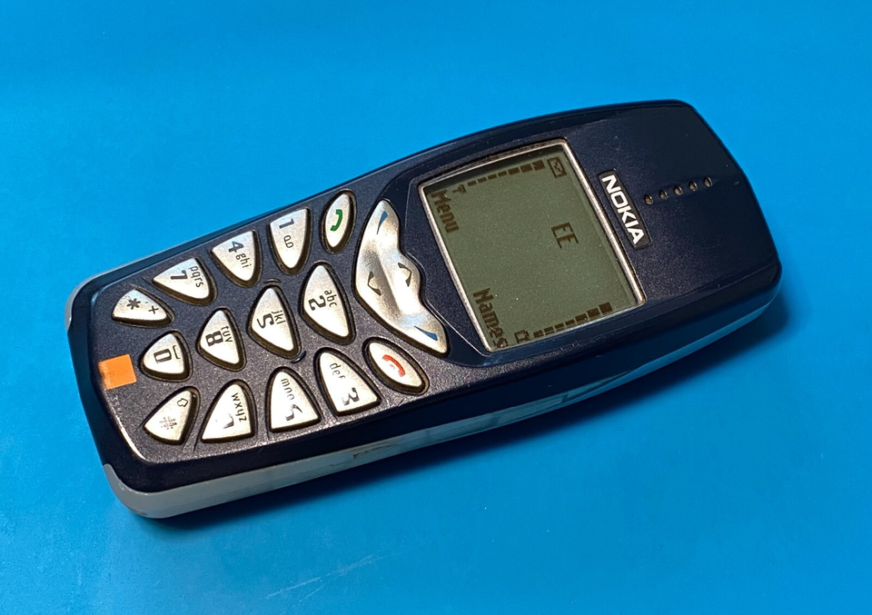 Nokia 3510 Mobile Phone, Blue, Made in Germany, SIM FREE, Classic Retro ...