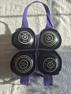 Thomas Taylor Vector VS Lawn Bowls set of 4 size 0 WB dated 26 + bowls ...