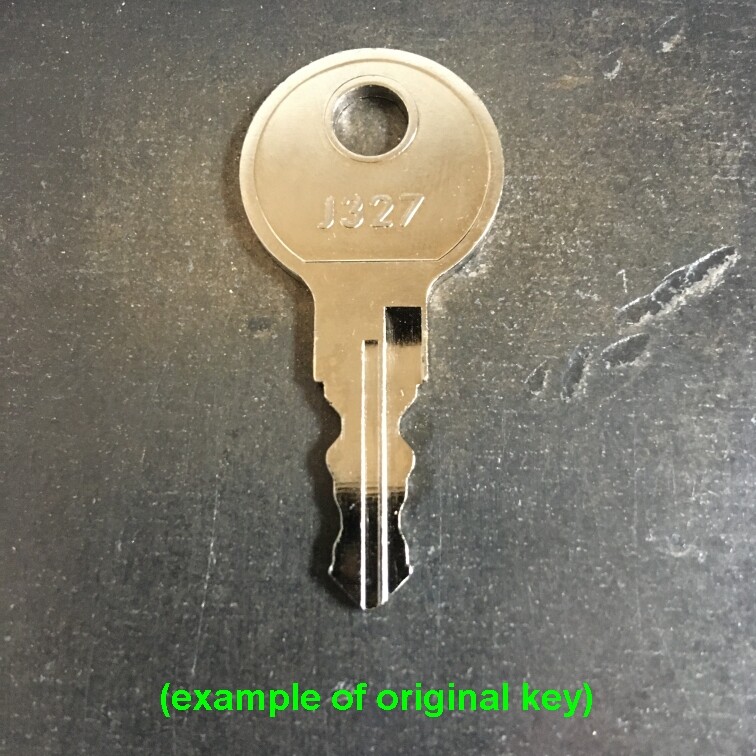 (2) Leer Truck Cap Topper / Camper Replacement Keys Cut Key Code J301 ...
