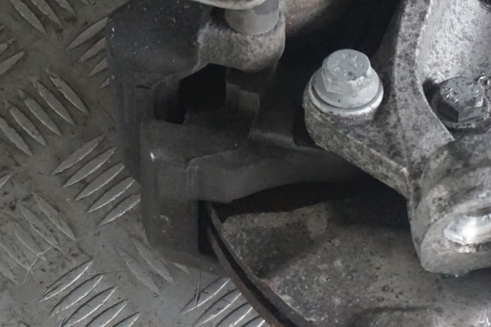 BMW 3 Series E90 320d ed N47N Front Left N/S Sport Spring Strut Leg ...