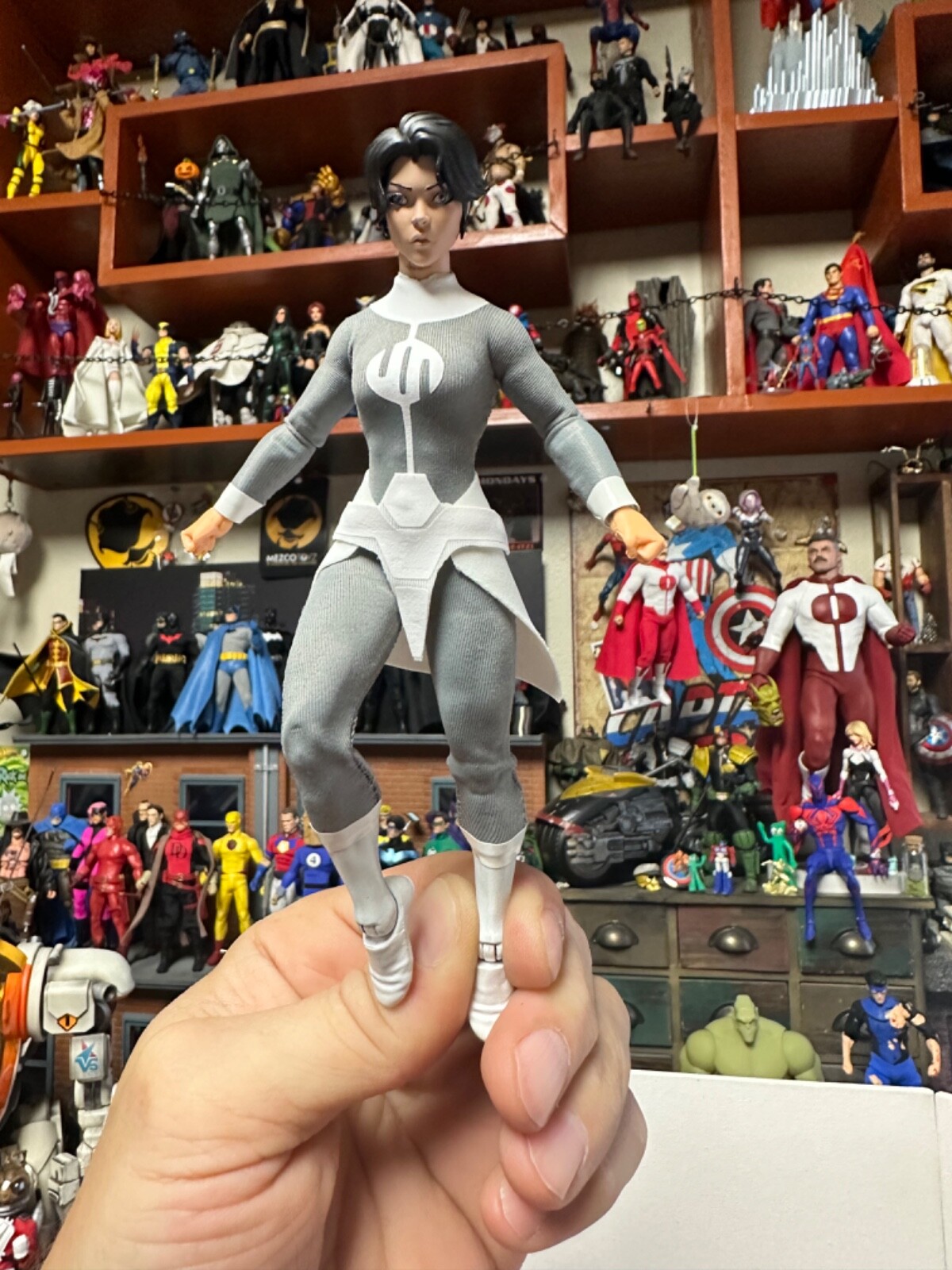 Mezco one 12 custom female viltrumite anissa suit only | eBay