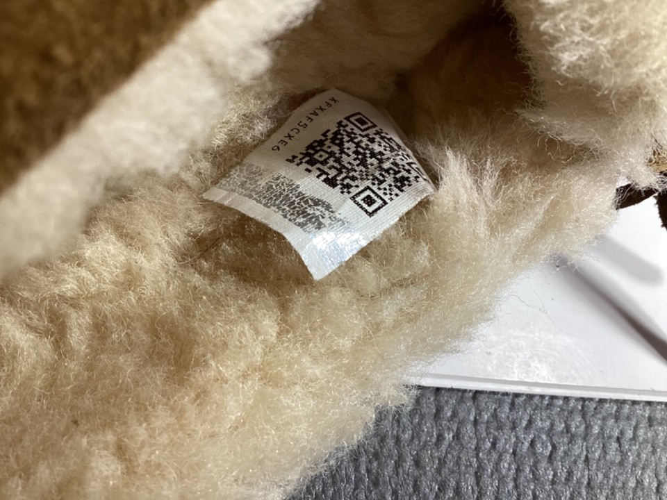 UGG Australia KIDS DAKOTA Brown Moccasin Slip On Shoes Slippers Size 4 ...