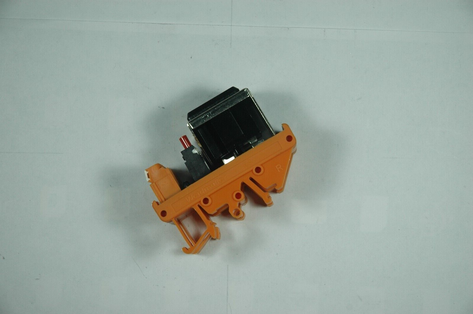 KINGFORD KF-D-4V0 115V SOCKET ON DIN RAIL - USED | eBay