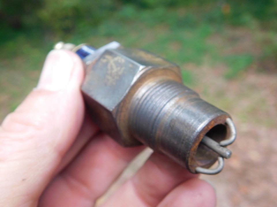 Antique Benford's Golden Giant Spark Plug with Blue Porcelain top | eBay