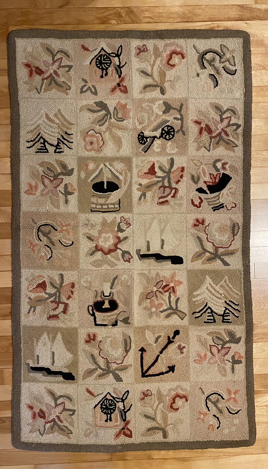 Primitive American Vintage hand-hooked woolen Geometric Pictorial rug ...