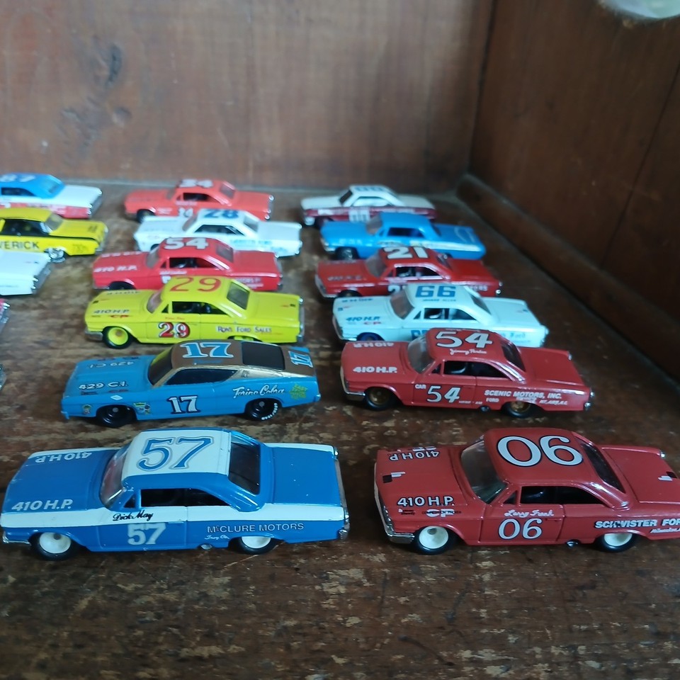 VINTAGE NASCAR DIECAST 1:64 24 CAR LOT MIXED RCCA ACTION RCI IUC NICE ...