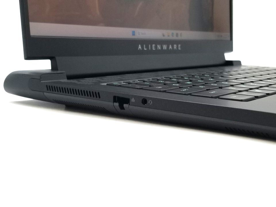 Dell Alienware m15 R7 Laptop PC i7-12th Gen 16GBRam 1TB SSD NVIDIA RTX ...
