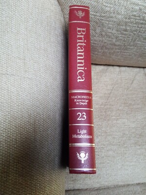 Encyclopedia Britannica Macropaedia Knowledge in Depth Vol 23 Light ...