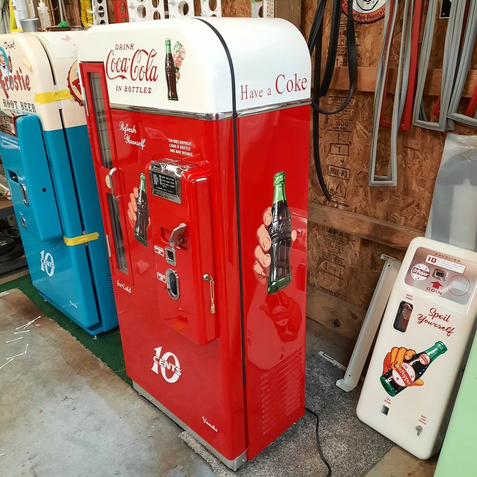 1955 Vendo 81A Coca Cola Coke Machine Professional Restoration by Carl ...