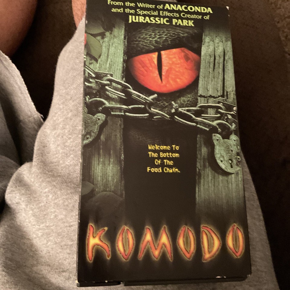 Komodo VHS Horror 1999 PG-13 CGI effects creauture fim 90s Era slasher ...