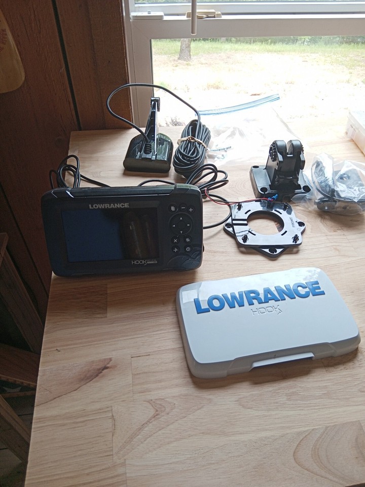 Lowrance HOOK 5 Reveal GPS Plotter 813816006223 | eBay