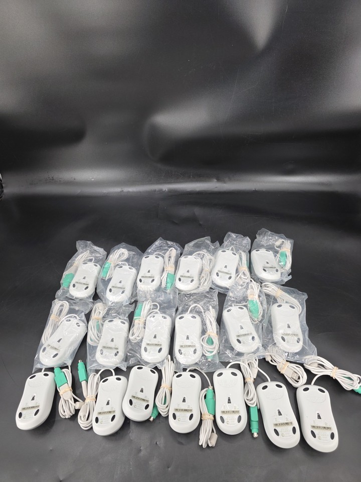 Lot of 19 Microsoft Basic White Optical Mouse V2.0 USB MSK-1113 | eBay