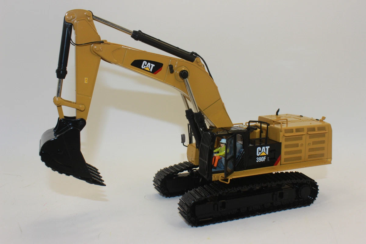 Cat 390 Excavator