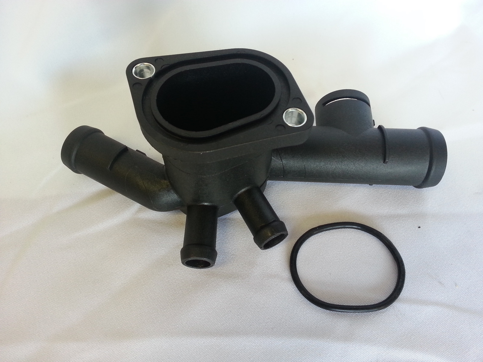 98-05 VOLKSWAGEN BEETLE Coolant Hose Flange Housing w/ Gasket 2.0L ...