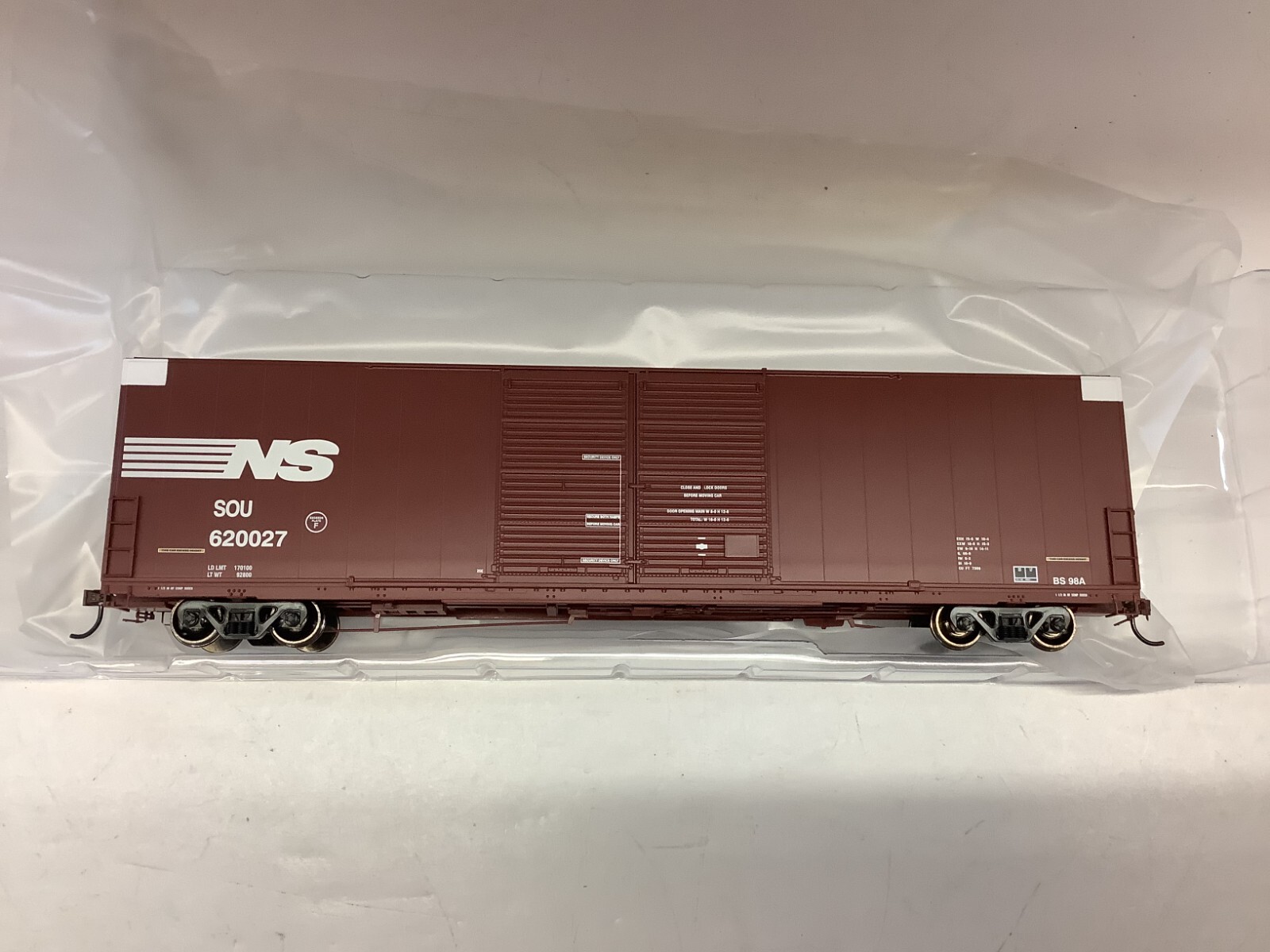 Athearn #90575 HO scale“Norfolk Southern” 60' FMC high cube box car Rd ...