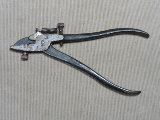 Vintage Sandvik Bucksaw Buck Saw Sawyer Saw Set Setting Tool w ...